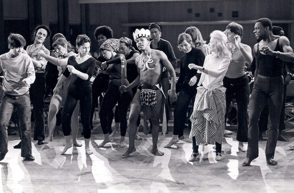 Judith Lynne Hanna, protagoniza su primer vídeo musical a sus 82 años ...
